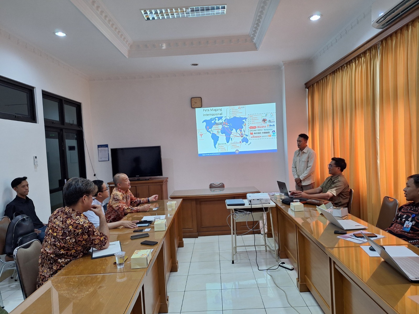 Perusahaan Asal Jepang, TS Corporation, Berkunjung Ke FT Untuk Merekrut Alumni | ft.uny.ac.id